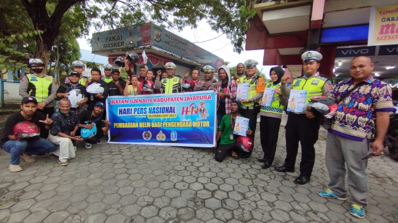 Peringati HPN ke 77, Ikatan Jurnalis Kabupaten Jayapura Bagi-Bagi Alat ... Peringati HPN ke 77, Ikatan Jurnalis Kabupaten Jayapura Bagi-Bagi Alat ...
