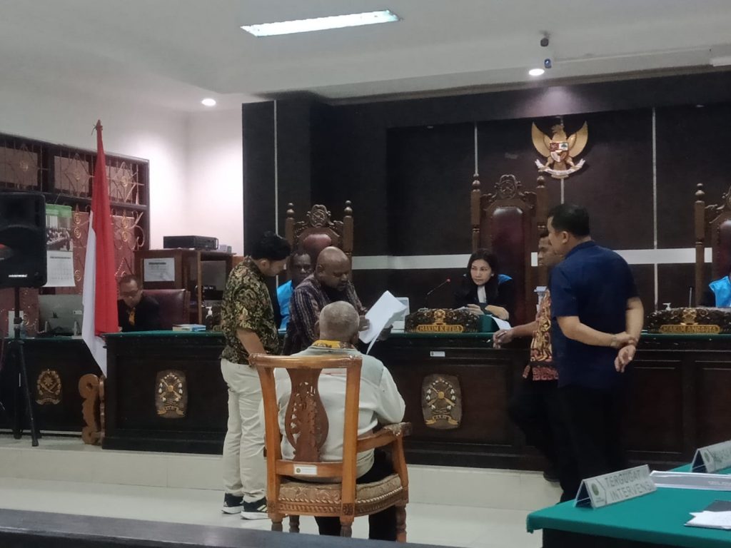 Ketika Hak Atas Tanah Marga Woro dari Suku Awyu "Dirampas" - New Guinea ...